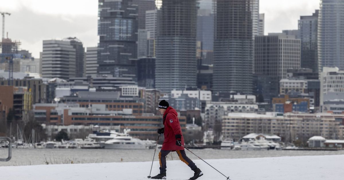 Live: Washington winter weather updates, December 30: More snow, cold ...