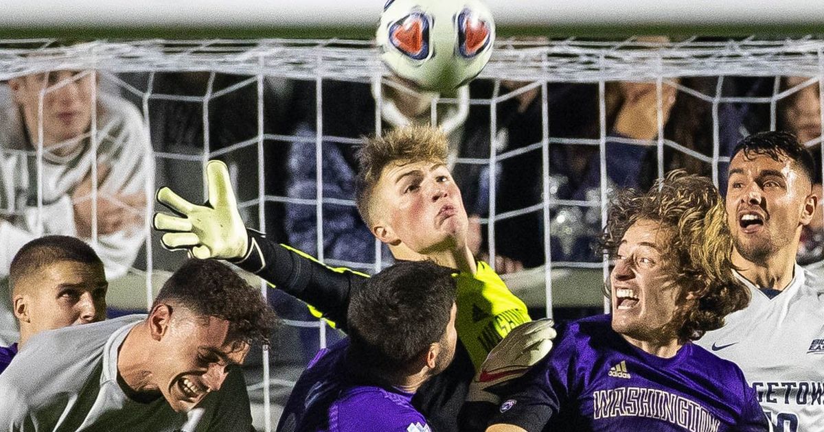 UW men’s soccer team defeats Georgetown 2-1 to advance to College Cup ...