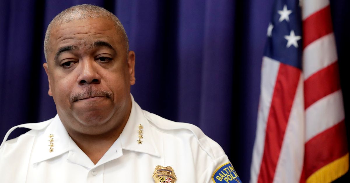 Baltimore police officer on life support after shooting | The Seattle Times