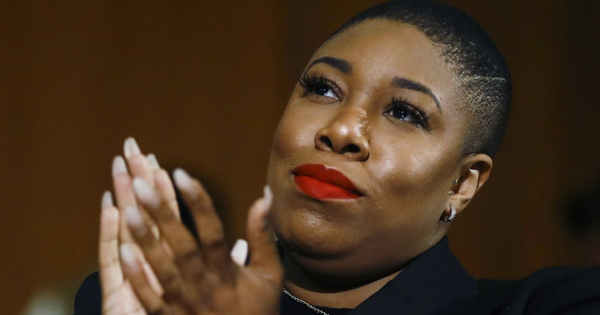 Former Biden adviser Symone Sanders to host MSNBC show | The Seattle Times