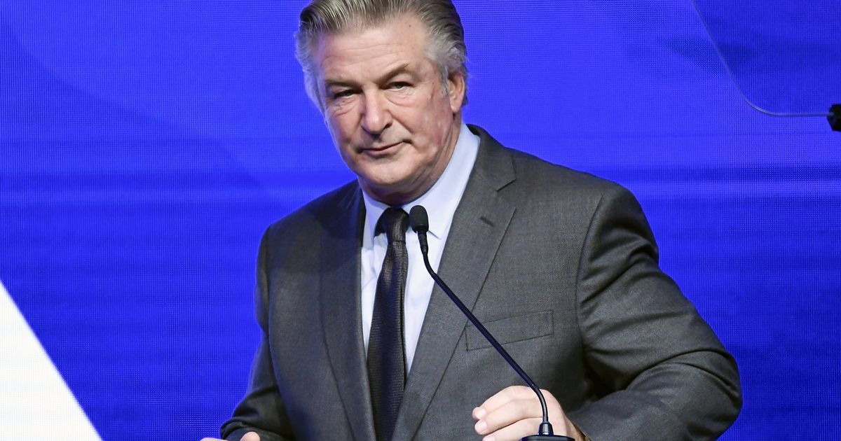Baldwin: It’s ‘a lie’ that he’s not helping shooting probe | The ...