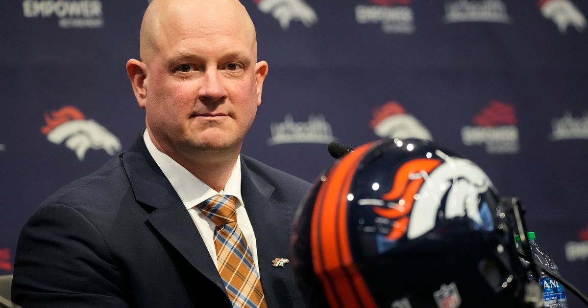 Hackett brings pizzazz to Broncos — and maybe Rodgers, too? | The ...