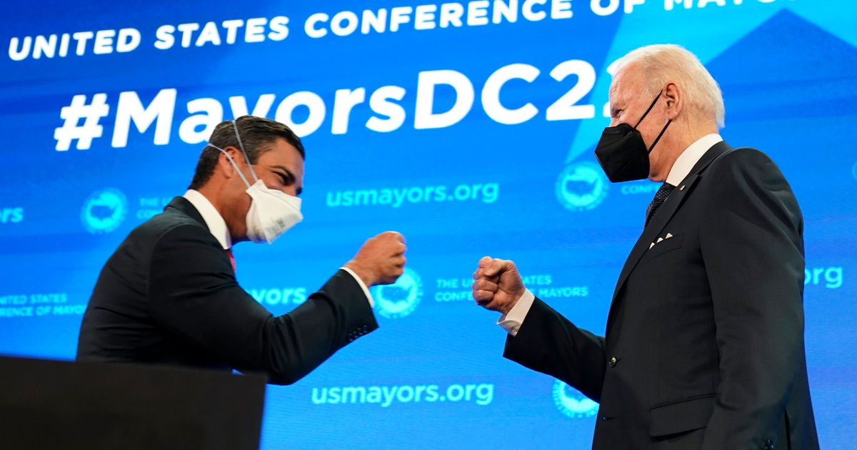 Biden enlists mayors as allies on infrastructure and economy | The ...