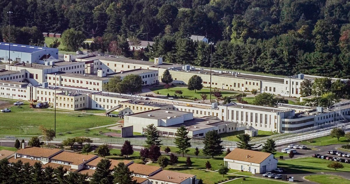 Senators say they were denied full access to federal prison | The ...