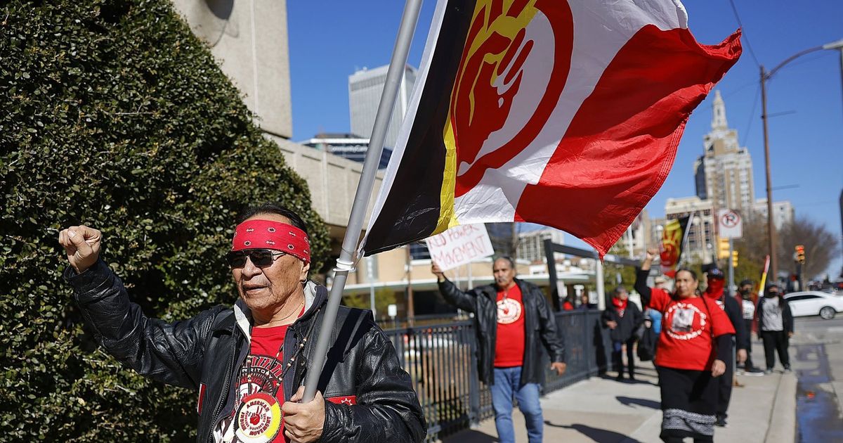 Supporters seek clemency for Native American activist convicted in ...