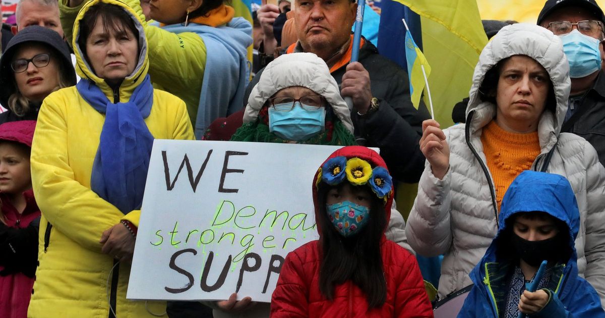 Ukrainians and supporters stage large anti-war rally in Seattle | The ...