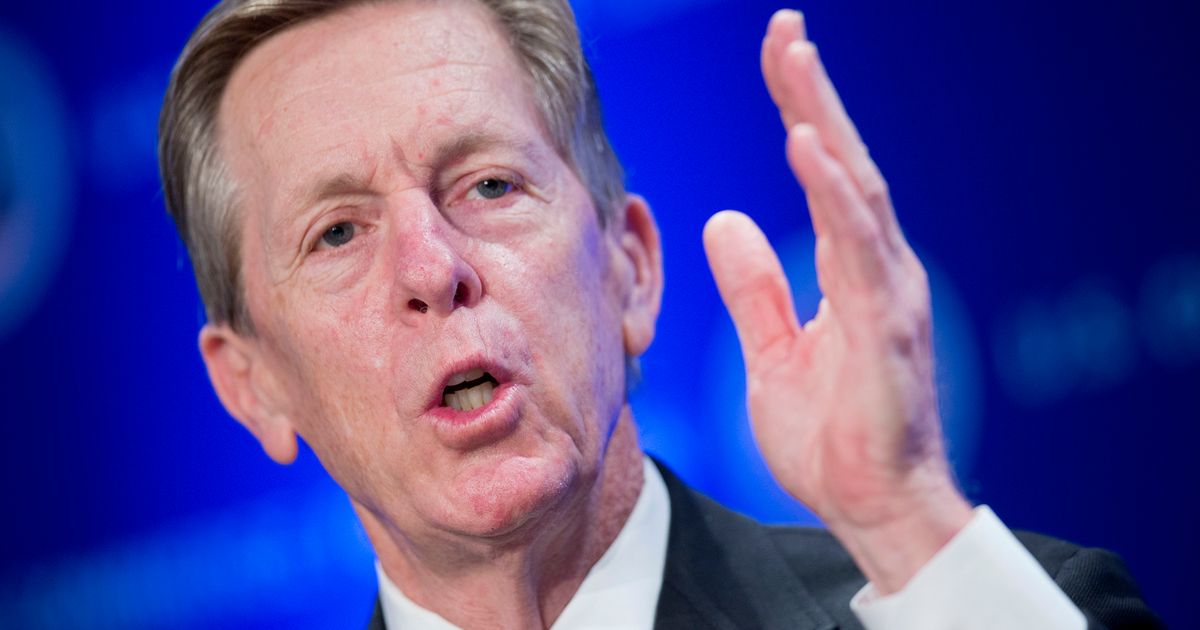 Longtime CEO of Allegiant to step down, remain chairman | The Seattle Times