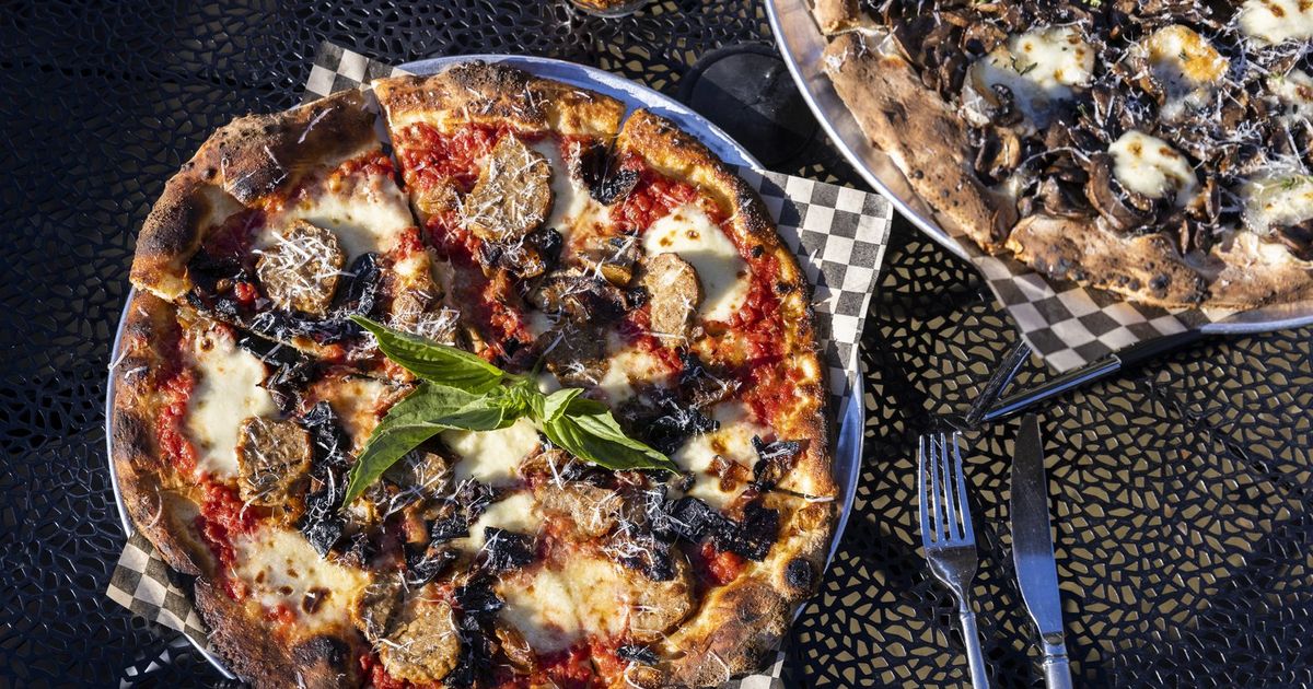 Neo-Neapolitan-style pizza and a barbecue shack that does it all in ...
