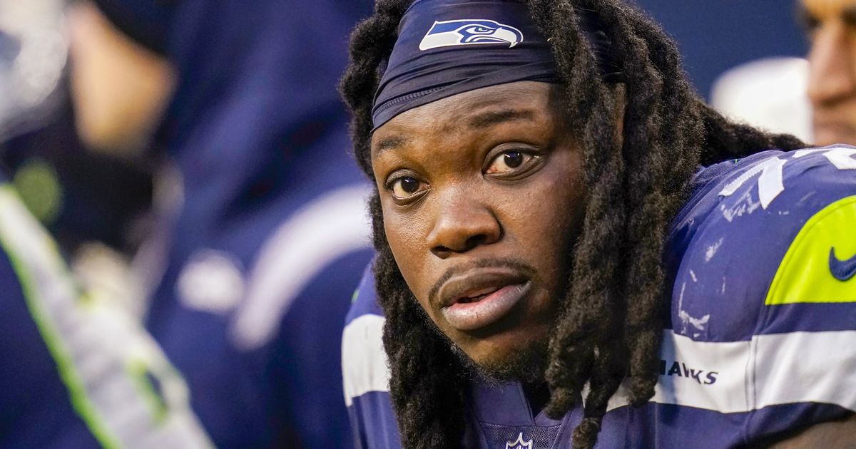 With last year’s starting offensive tackles reportedly looking ...