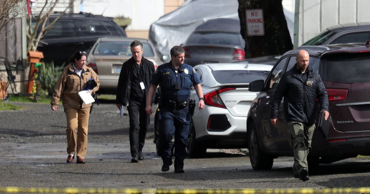 2 Pierce County deputies shot, man killed in SWAT operation near ...