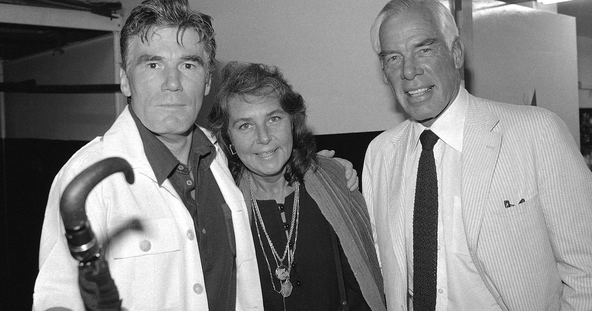 ‘Dark Shadows,’ ‘Lethal Weapon’ actor Mitchell Ryan dies | The Seattle ...