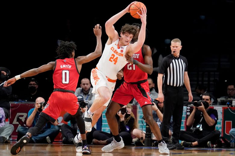 Unc Beats Nc State Basketball