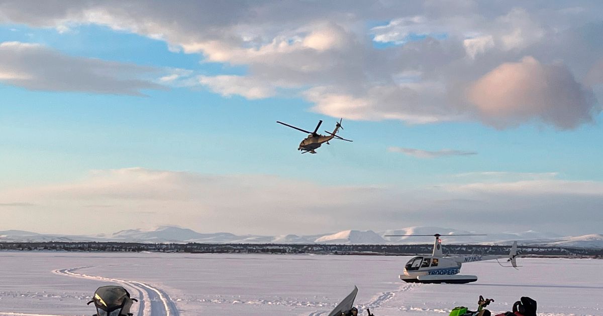 Small plane crashes on frozen Alaska lake, injuring 5 people | The ...