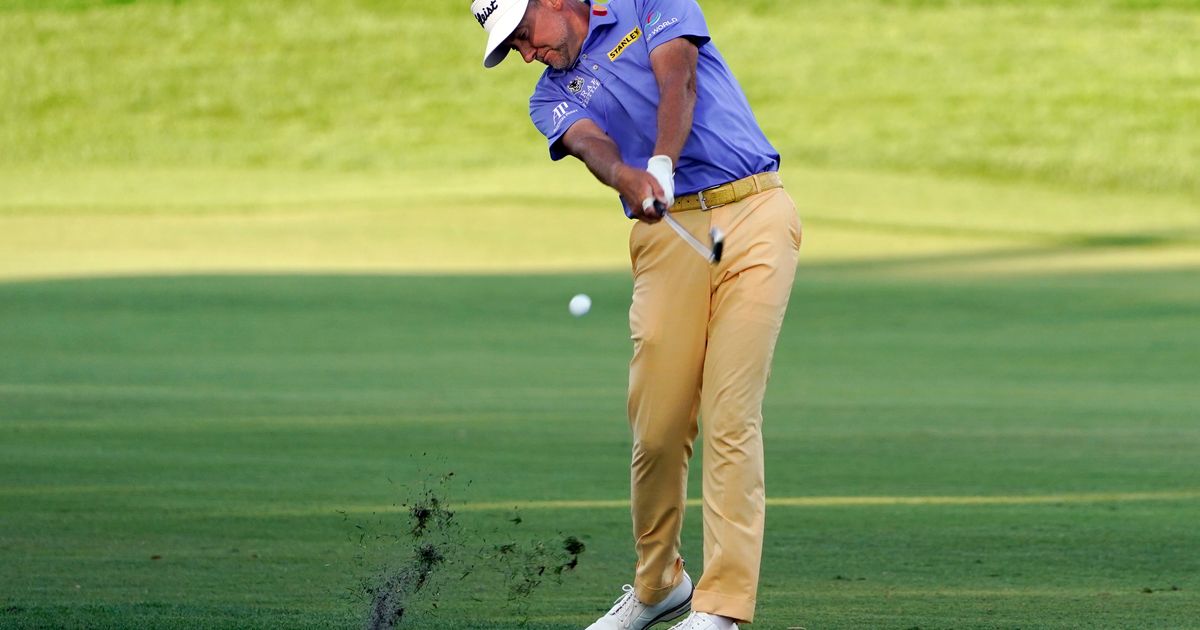 Jason Day’s mother dies after 5-year battle with cancer | The Seattle Times