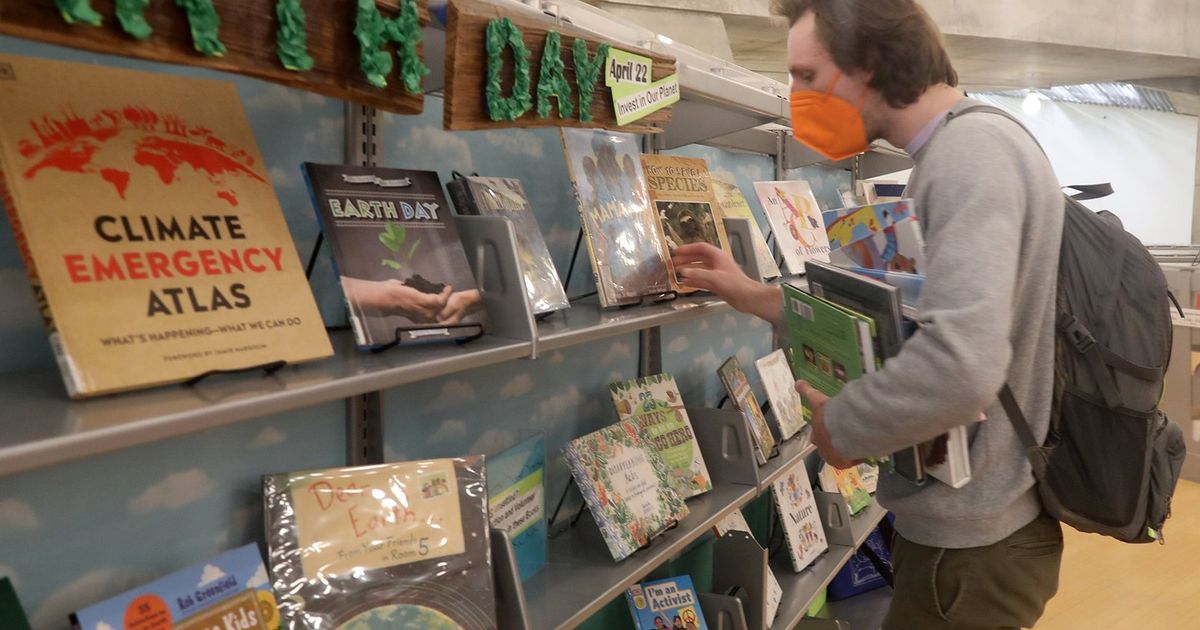 Seattle Public Library sees positive changes after eliminating overdue ...