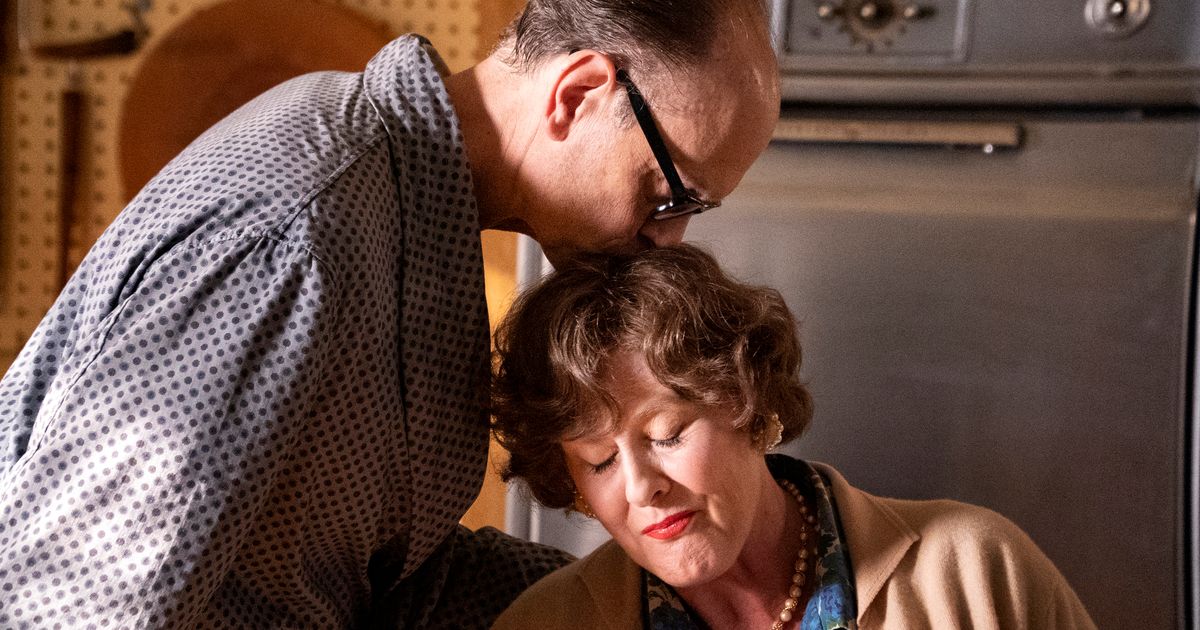 David Hyde Pierce shines behind the chef star in ‘Julia’ | The Seattle ...