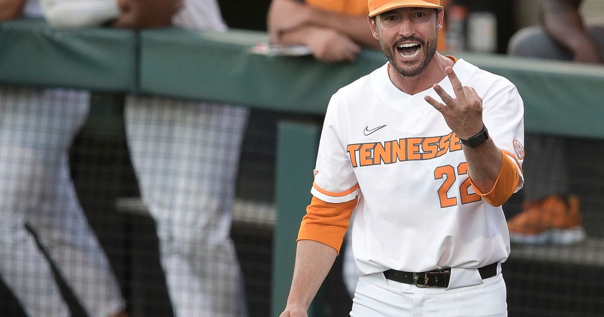 Chest bumps for charity: Vols coach makes best of suspension | The ...