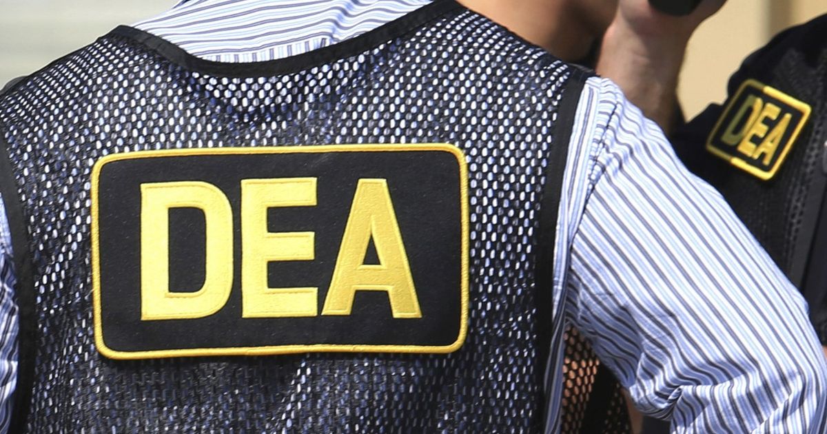 Veteran Miami DEA agents charged in bribery conspiracy | The Seattle Times