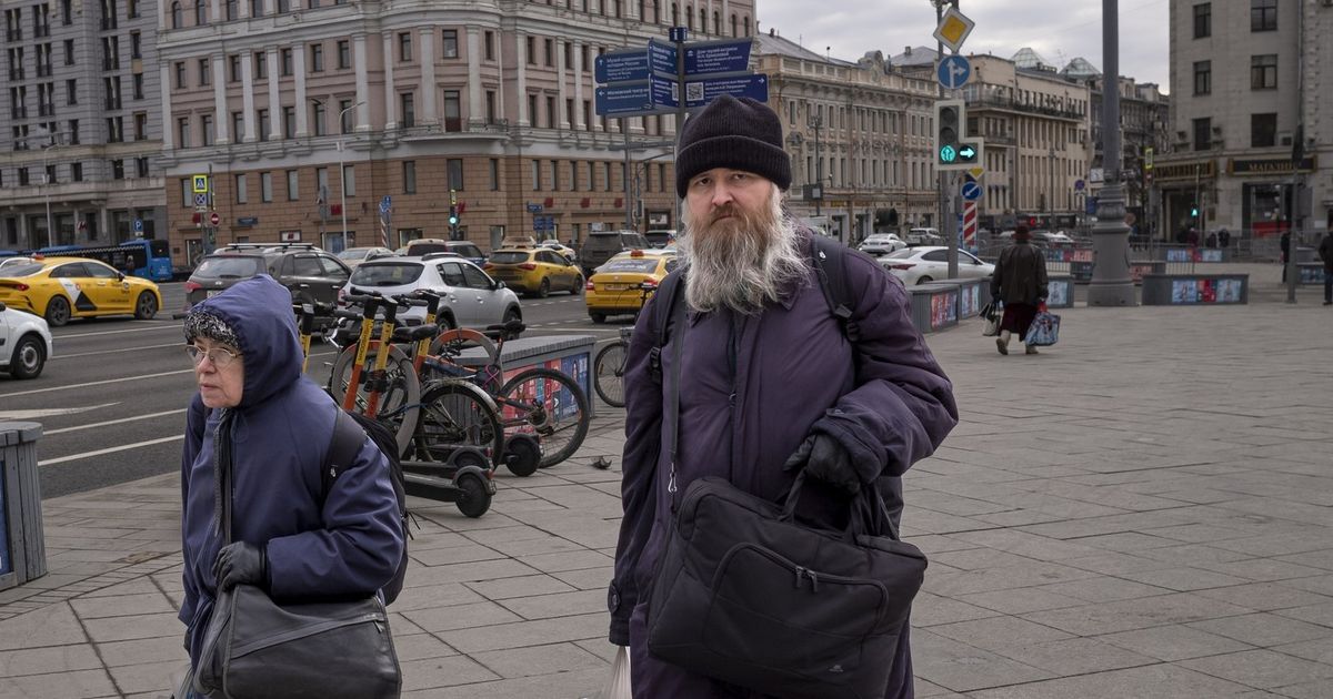 After 3 months of war, life in Russia has profoundly changed | The ...