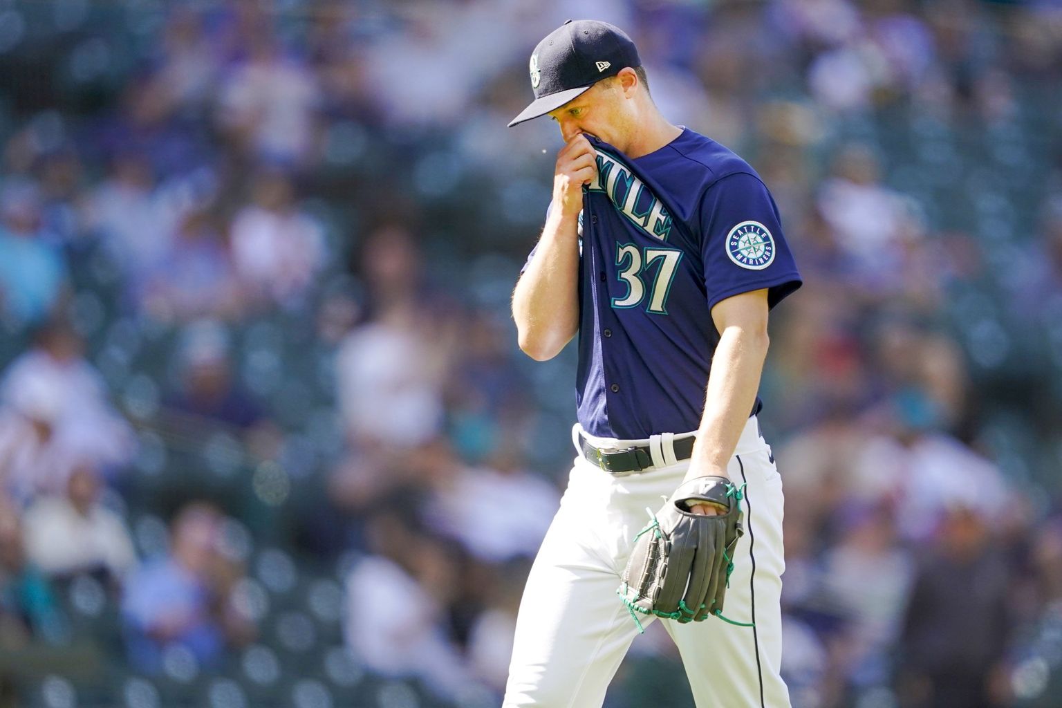 After falling into last place, Mariners season passes infuriating and ...