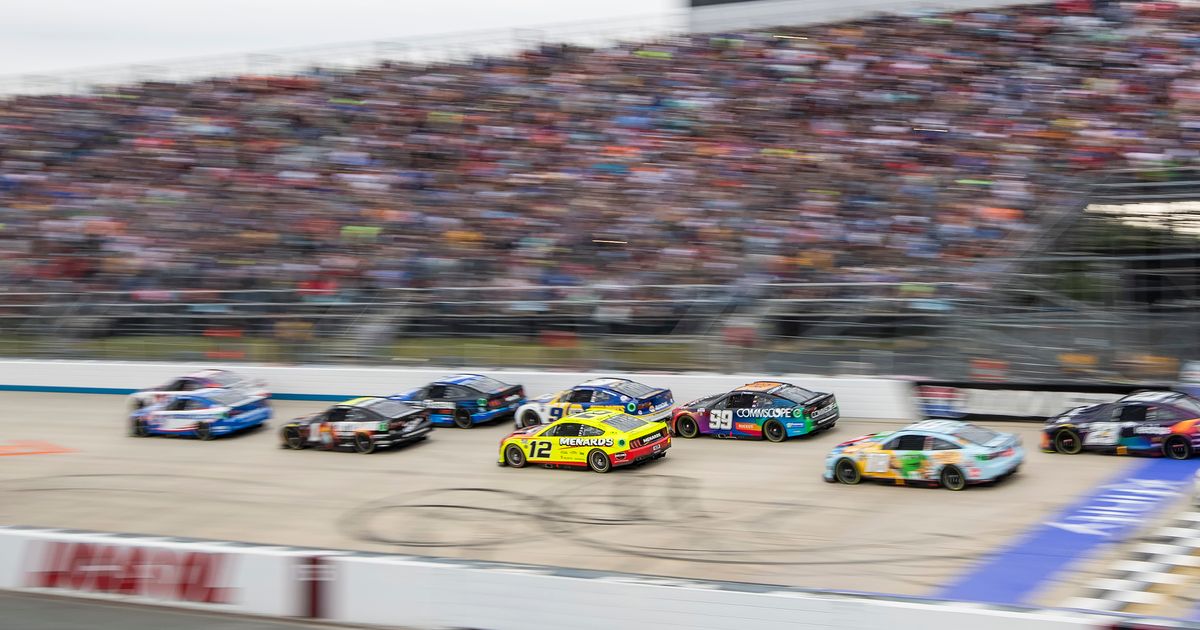 Rain postpones NASCAR Cup race at Dover to Monday | The Seattle Times