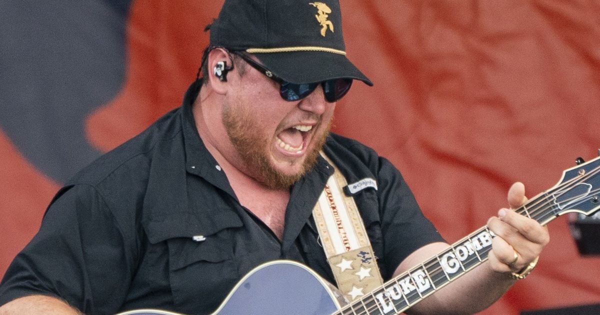 Review: Luke Combs kick-starts Seattle’s summer concert season with ...