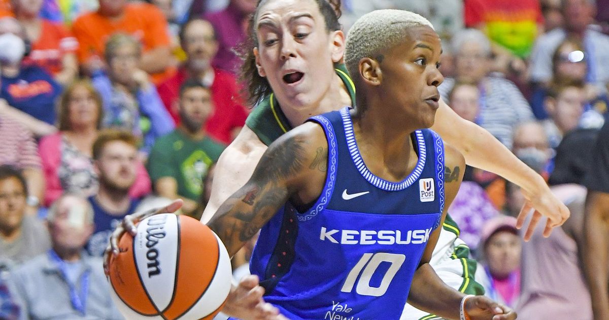 Photos: Storm lose to Sun | The Seattle Times