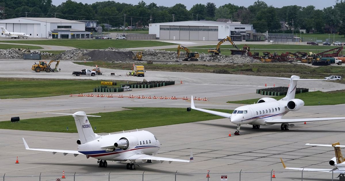 Airlines aim to shift blame for flight problems to FAA | The Seattle Times
