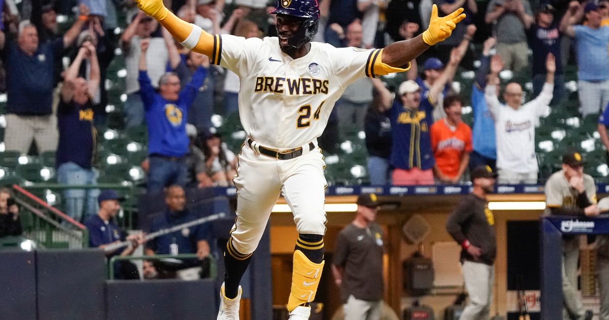 Brewers rally for 4 runs in 9th inning to stun Padres 5-4 | The Seattle ...