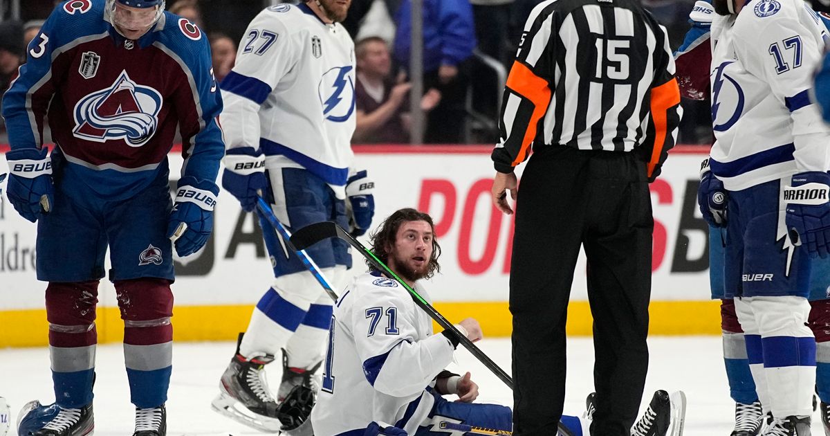 ‘Out to dry’: NHL champion Lightning in 2-0 hole to Avs | The Seattle Times