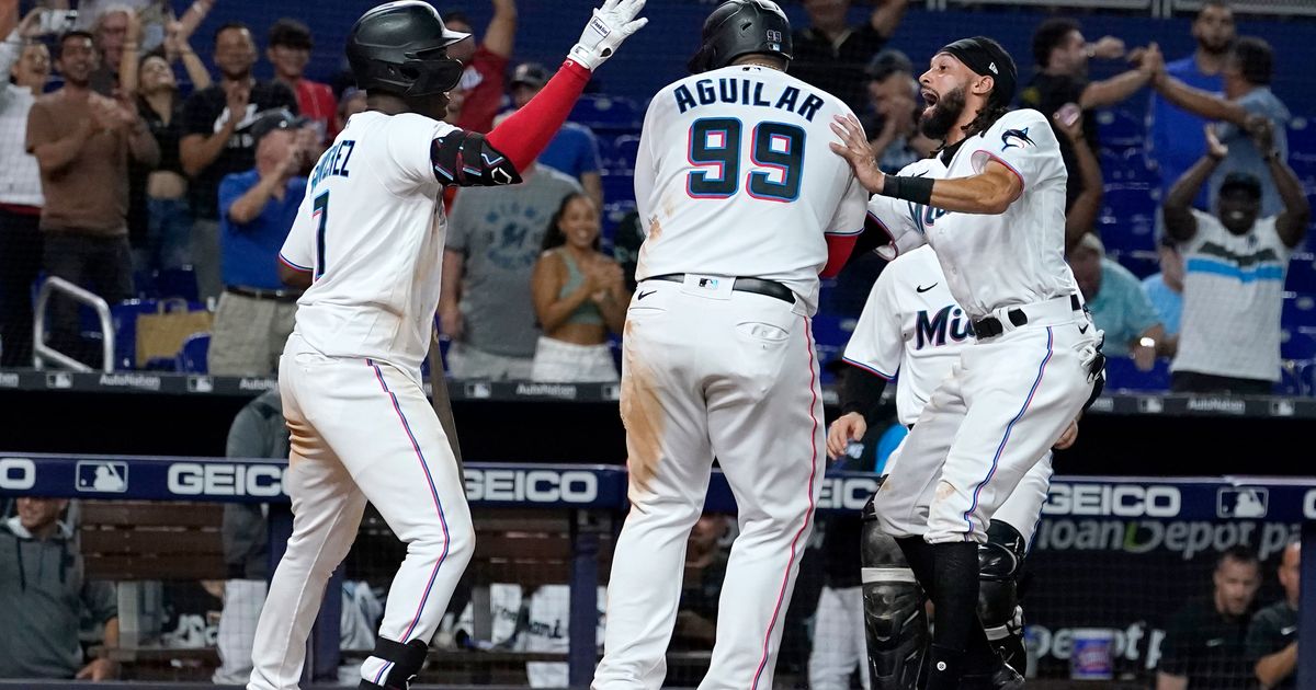 Marlins score 3 in 10th to rally past Pirates 5-4 | The Seattle Times
