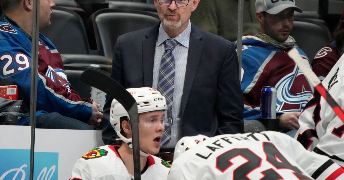 Derek King stays with Blackhawks as assistant coach | The Seattle Times