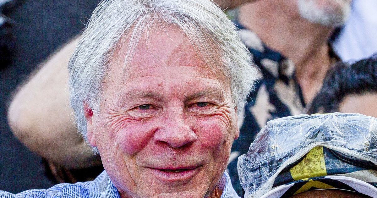 Background, owned by longtime voice of Huskies Bob Rondeau, looks to ...