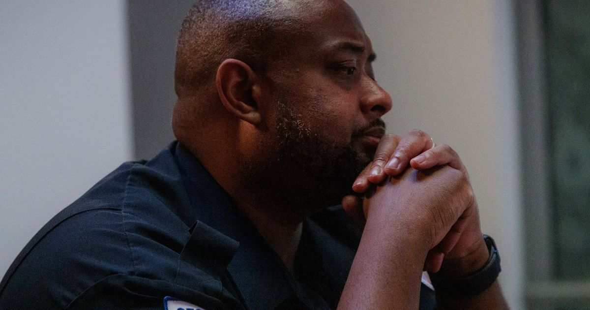 Pioneer Square security guard hopes you’ll return to the office | The ...