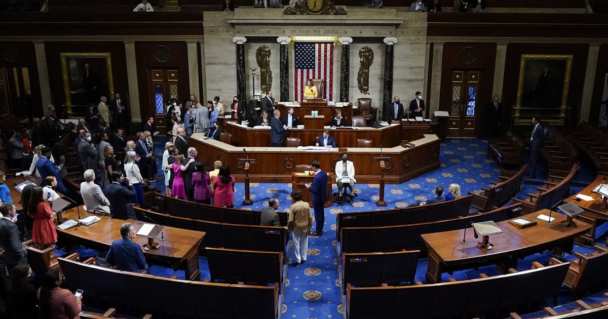 NOT REAL NEWS: A look at what didn’t happen this week | The Seattle Times