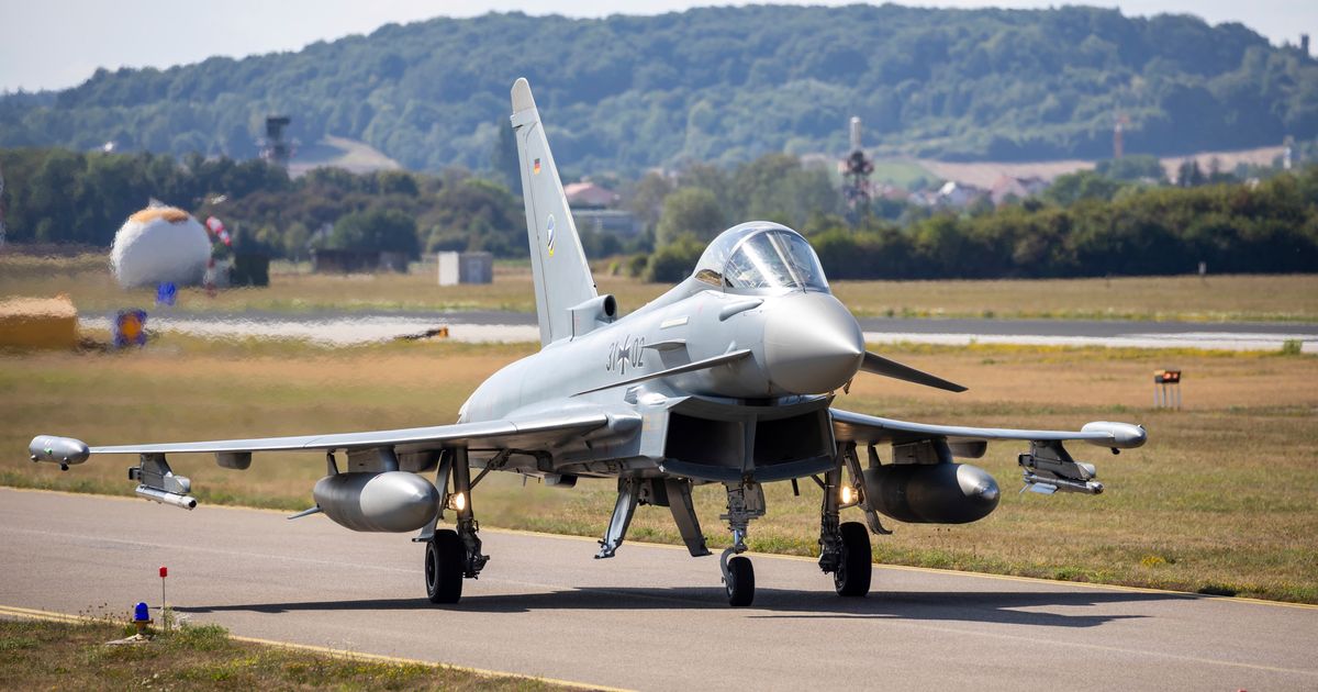 Germany flying 6 fighters 8K miles in 24 hours to Singapore | The ...