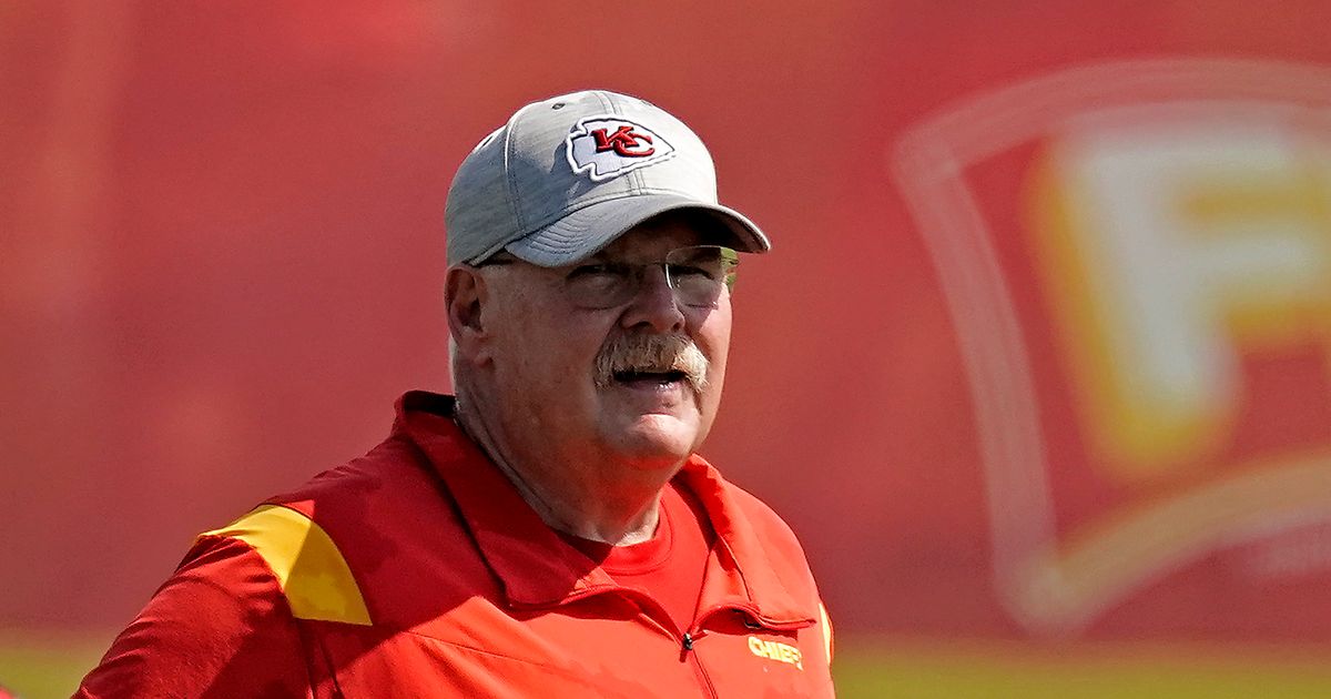 Chiefs’ Brown makes practice debut; Dunlap due to arrive | The Seattle ...