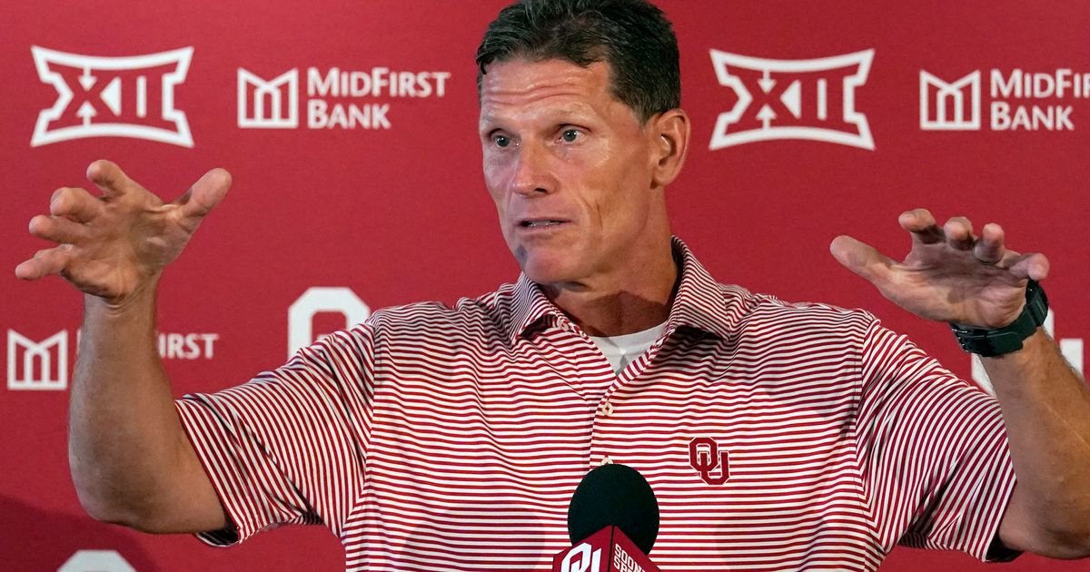 New coach Venables handles early test at No. 9 Oklahoma | The Seattle Times