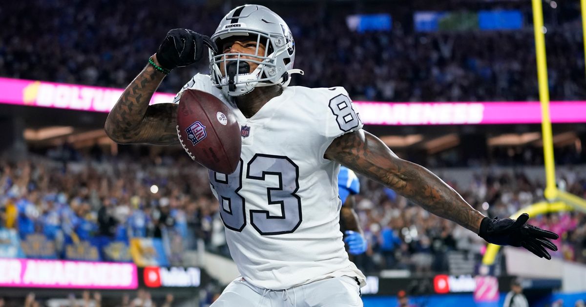 Raiders’ Waller ready for opener, with or without extension | The ...