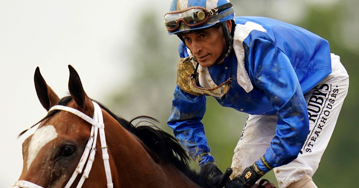 John Velazquez rides 1,000th winner at Saratoga | The Seattle Times