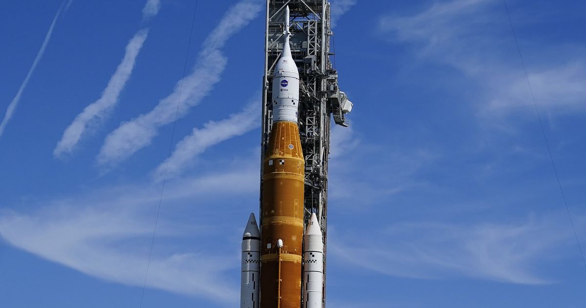 NASA aims for Saturday launch of new moon rocket after fixes | The ...