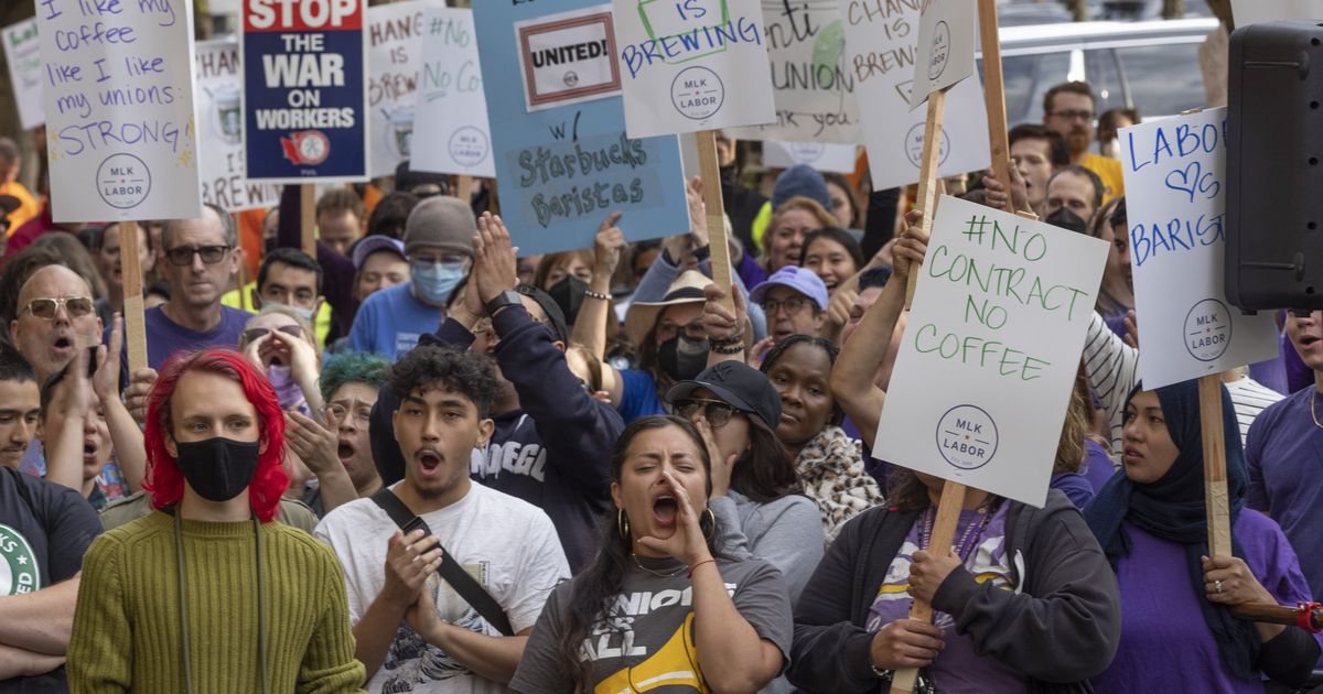 As Starbucks pitches investors ‘Reinvention’, workers demand change ...
