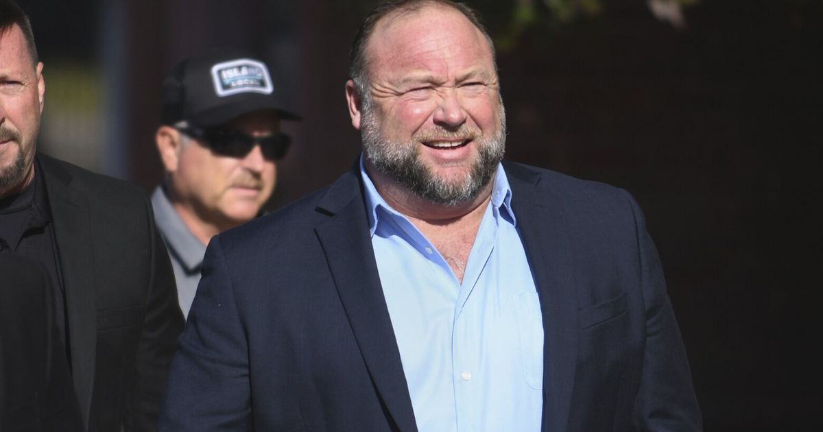 Alex Jones makes 1st appearance outside Sandy Hook trial | The Seattle ...
