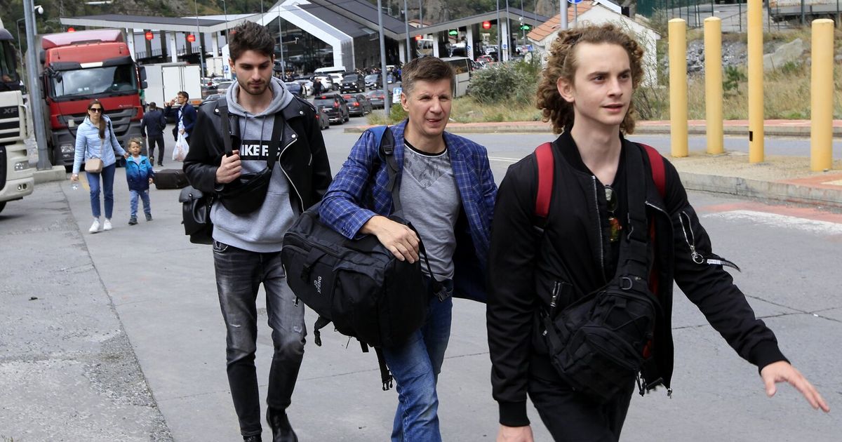 Russia opens more border draft offices amid call-up exodus | The ...