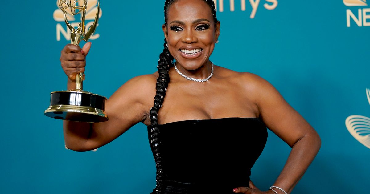 Sheryl Lee Ralph, 66, 1st-time nominee, wins Emmy award | The Seattle Times