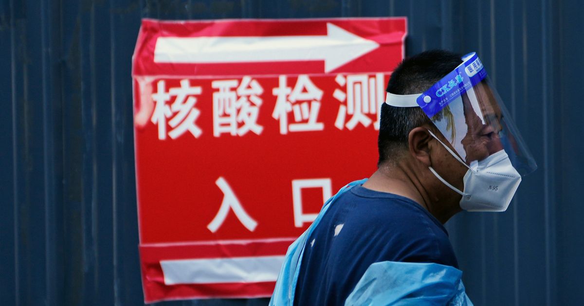 China quarantine bus crash prompts outcry over ‘zero COVID’ | The ...
