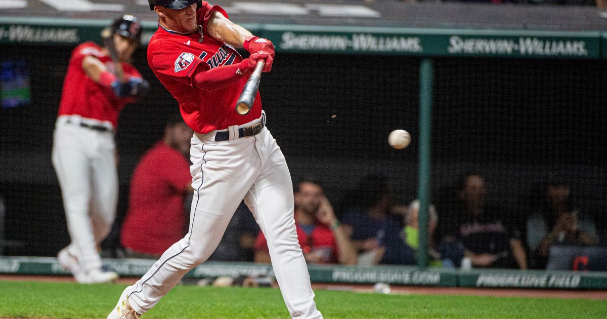 Clement scores from 2nd on wild pitch, Guardians top Twins | The ...