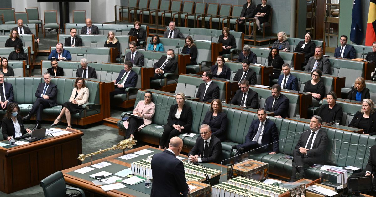 Australian Lawmakers Pay Tribute To Queen Discuss Republic The