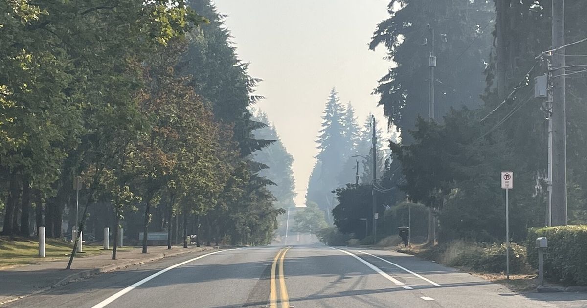 Bolt Creek fire was ‘human-caused’; smoke drifts over Seattle again ...