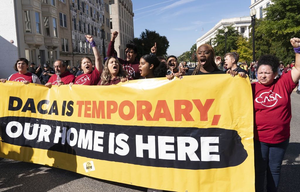 Federal court rules DACA ‘unlawful,’ allows program to remain amid ...